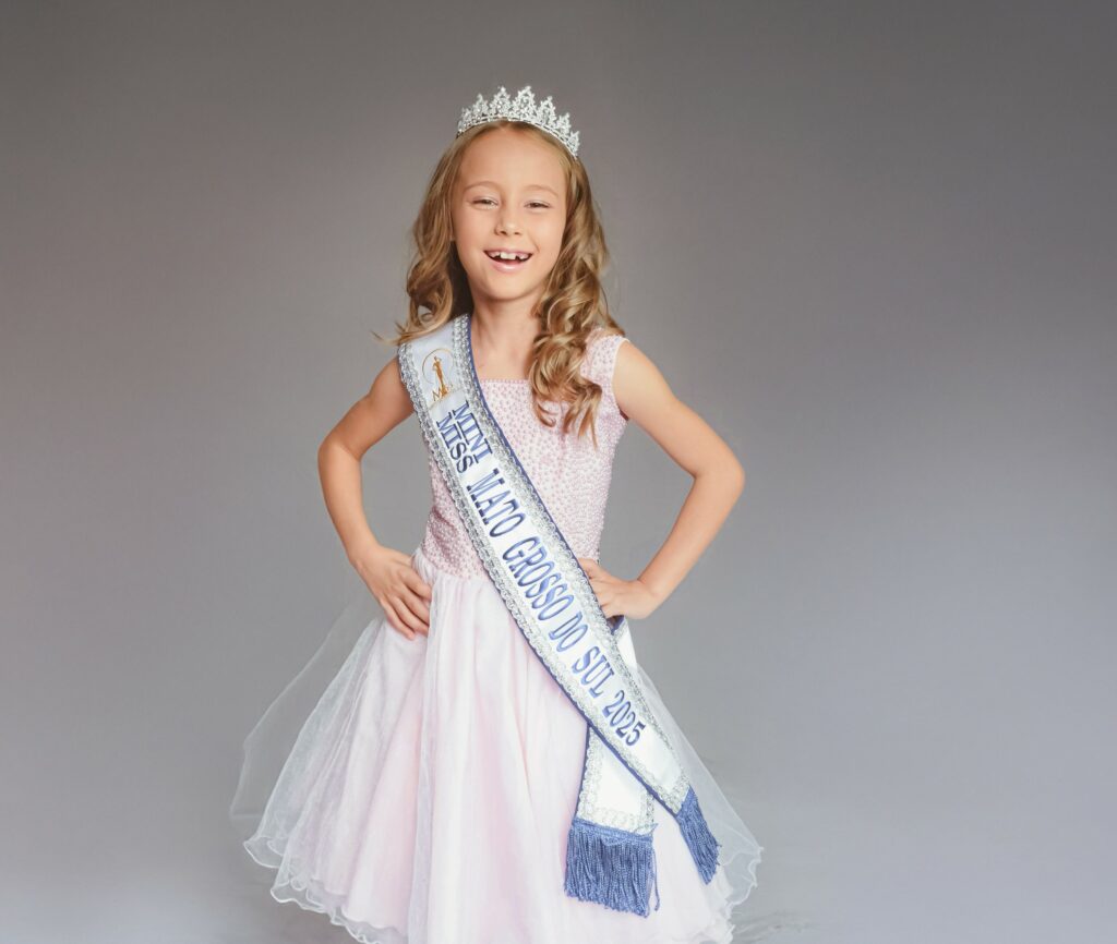 Isadora Ávila, de Iguatemi, é eleita Mini Miss Mato Grosso do Sul 2025 ...